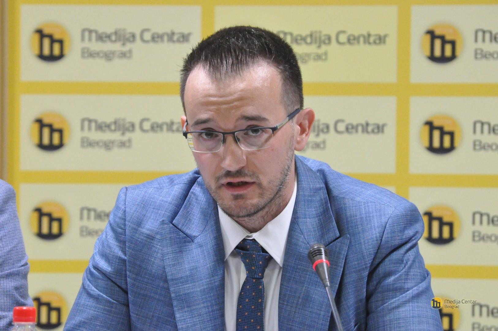 Konferencija za medije u organizaciji Srpskog pokreta Dveri, Srpske ...